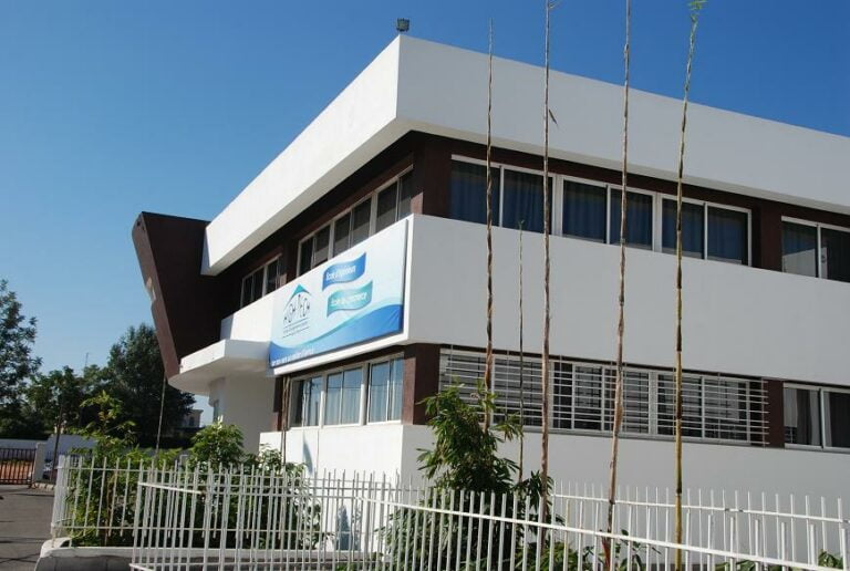 Le Campus - ECOLE HIGH TECH - RECONNUE PAR L'ETAT